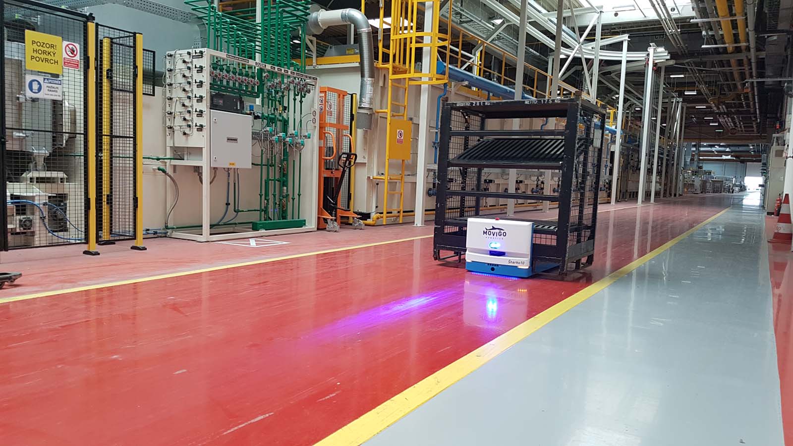 Ŝharko10 High Lift AMR - MoviĜo Robotics