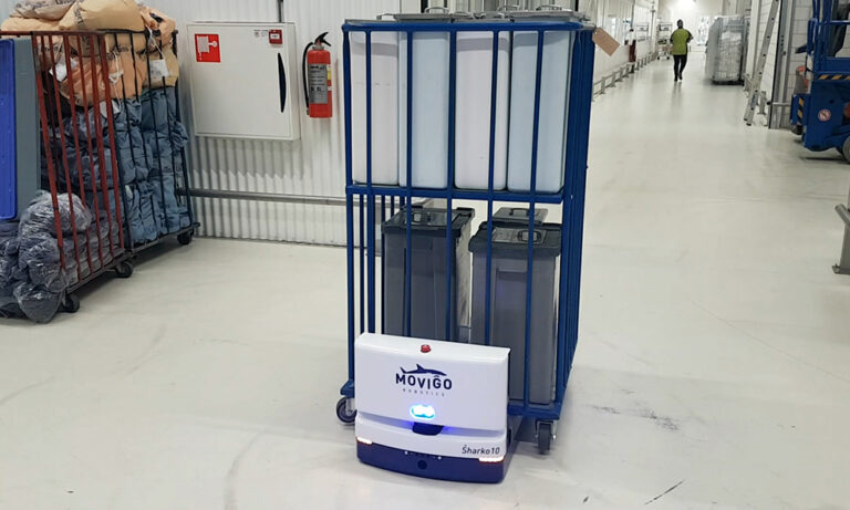 Ŝharko10 High Lift AMR - MoviĜo Robotics